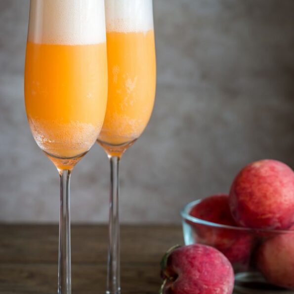 Prosecco Cocktail: Easy Bellini cocktail recipe - Sure wine not