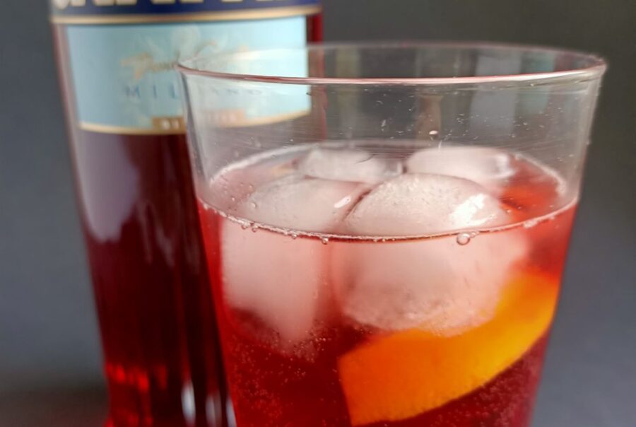 Port wine cocktail: Port & lemonade recipe - Sure wine not